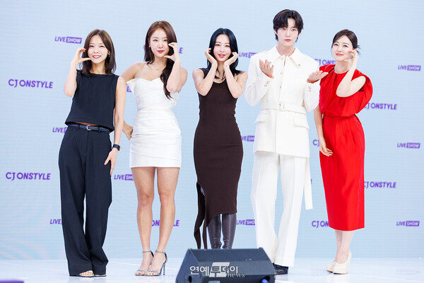 [현장] Cj온스타일 한예슬→김소영 손잡고 모바일 라이브 커머스 포문