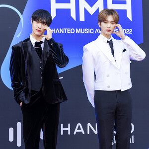 [today포토] 현석(CIX) X 백승 (EPEX), ‘미남들의 볼하트’